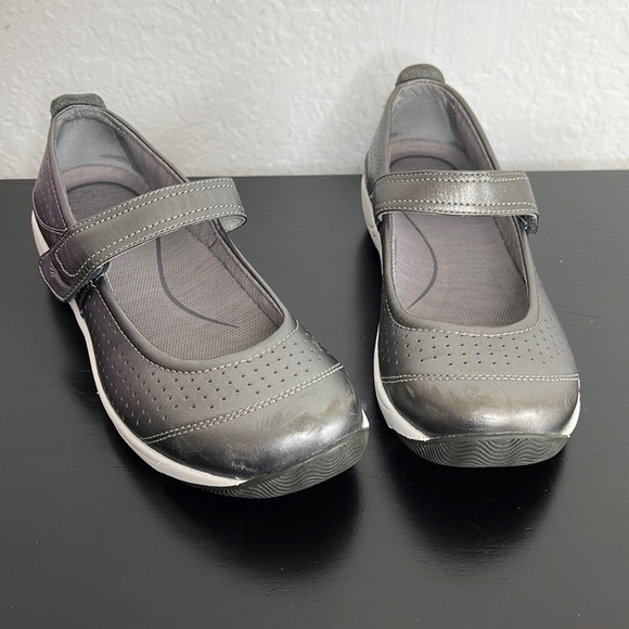 Dansko | Shoes | Dansko Mary Jane Shoes Size 37 | Poshmark
